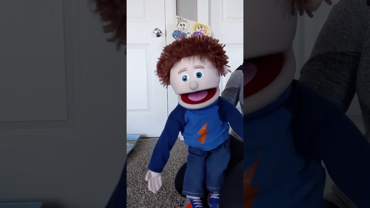 Play A "Guess Who" Game - Social Emotional Puppet Show For Kids - Annie ...